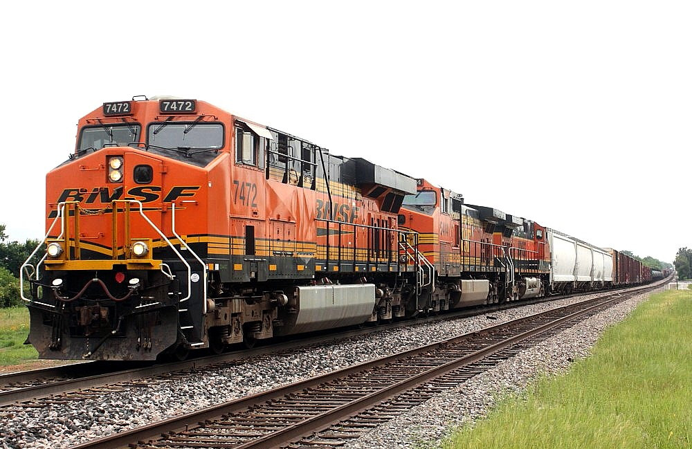 BNSF 7472